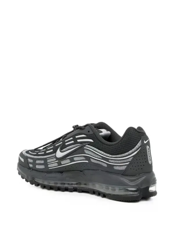 Nike Air Max Plus Sneakers