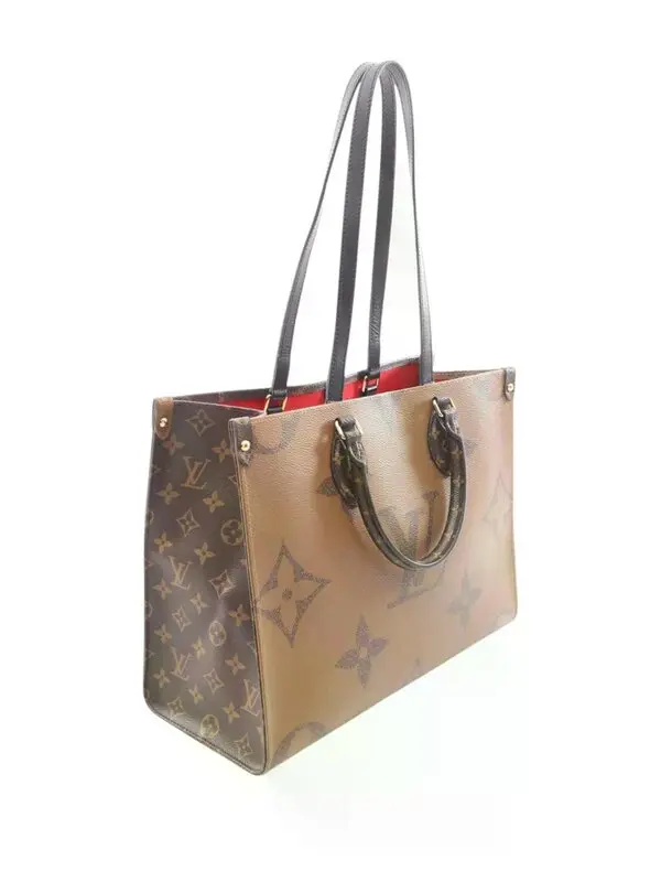 LOUIS VUITTON 2000-2026 Monogram Reverse Giant Onthego Mm Satchel