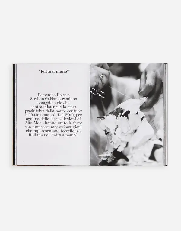 Dolce & Gabbana From The Heart To The Hands -italian Version Books