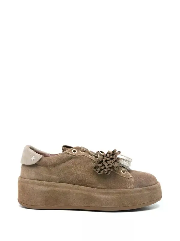 GIO+ 150 Olivia Tassel Detail Platform Sneakers - Brown
