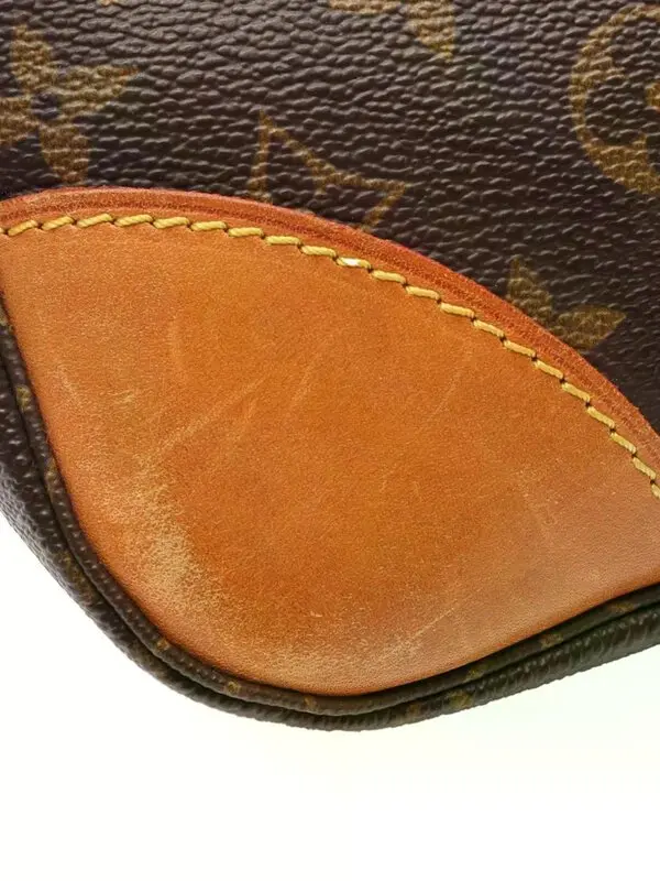 LOUIS VUITTON 1990 Monogram Boulogne 30 Shoulder Bag