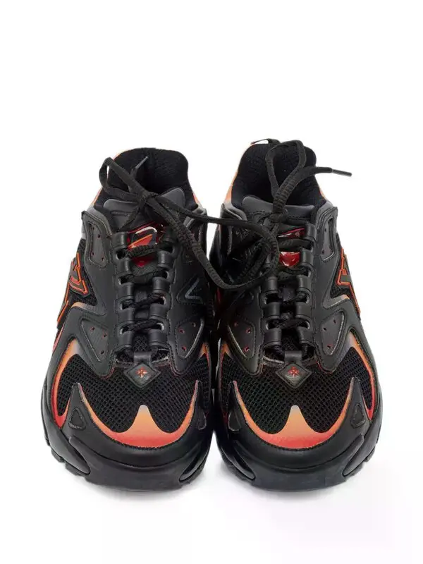 LOUIS VUITTON Runner Tatic Sneakers