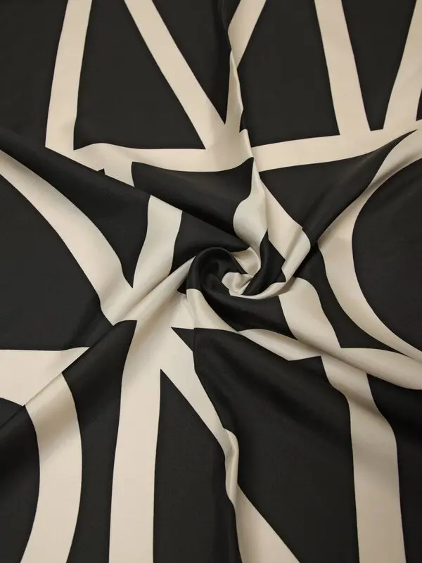 Liviana Conti Patterned Pure Silk Foulard With Logo Print - Fa01