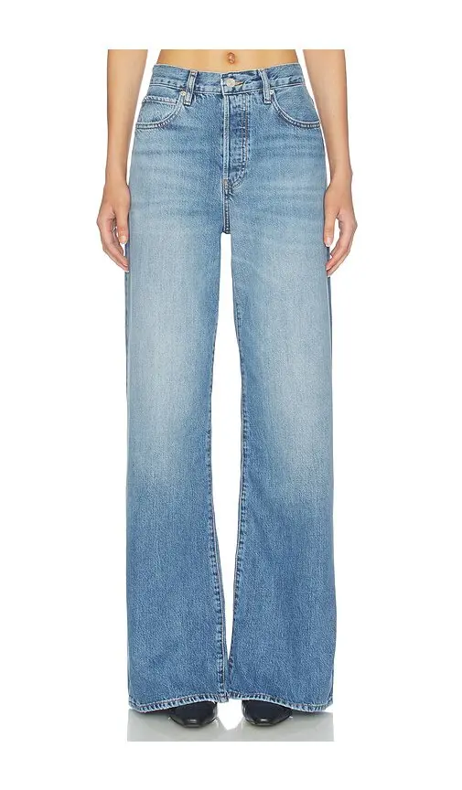 FRAME The Off Duty Loose Jeans In . Also