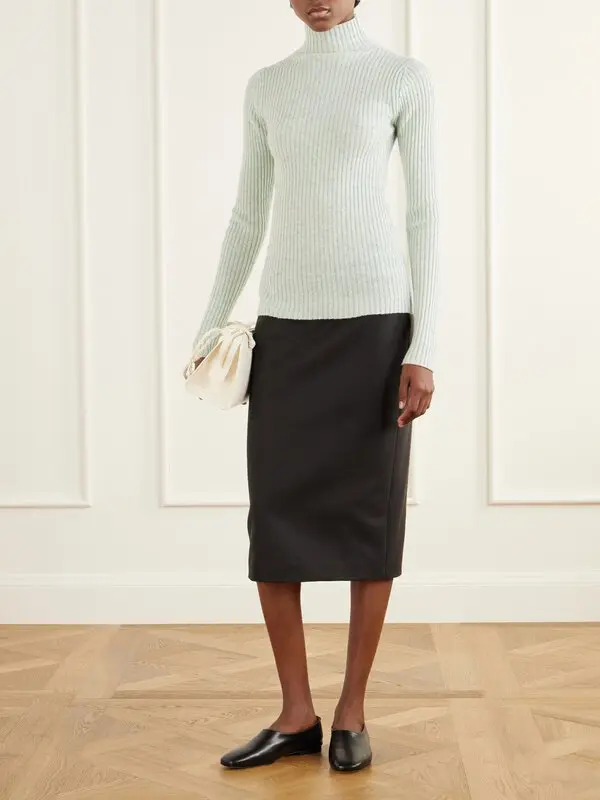 Auralee Ribbed Cashmere Turtleneck Sweater