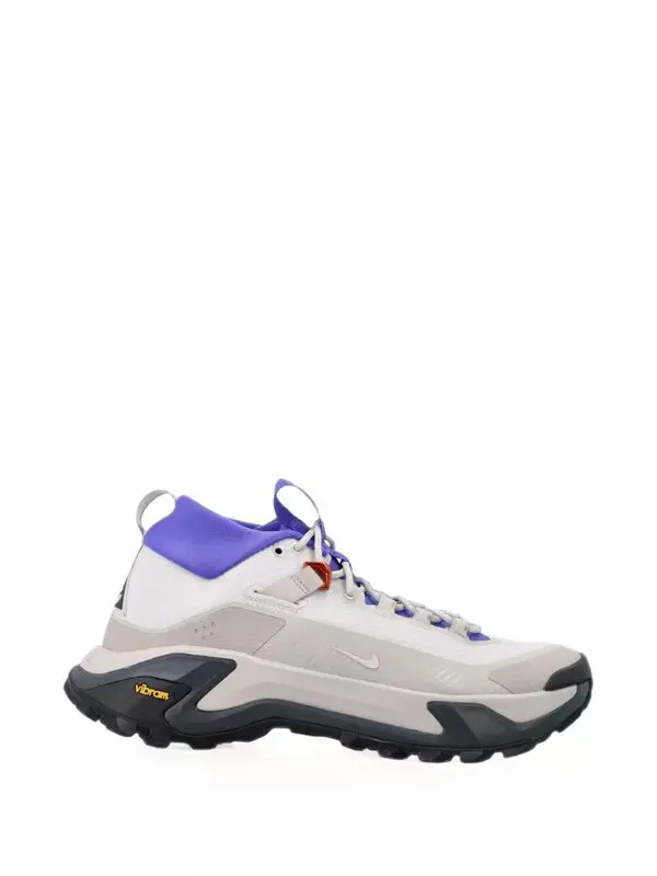 Nike Zegama Hike Logo-print Hiking Boots - White