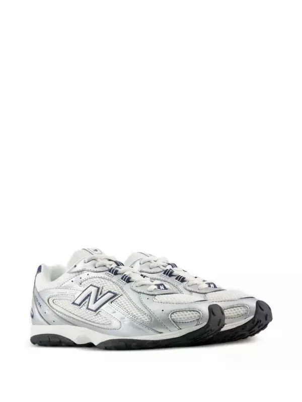 NEW BALANCE 204l Sneakers - Silver
