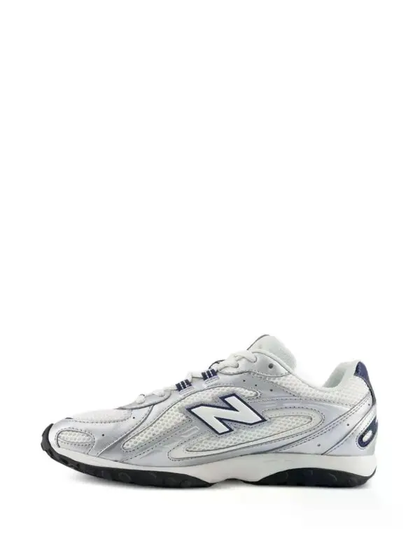 NEW BALANCE 204l Sneakers - Silver