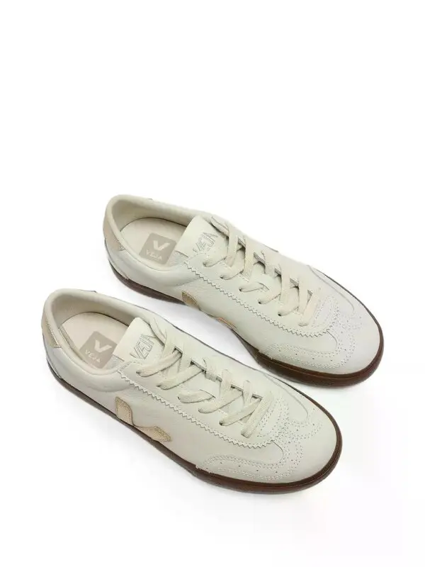 VEJA Low-top Trainers