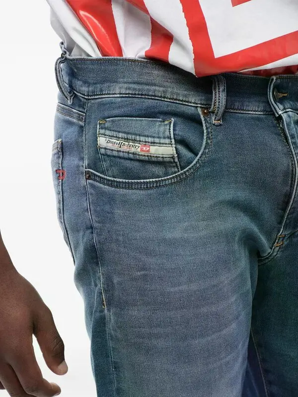 DIESEL® Slim 2060 D-strukt Jeans
