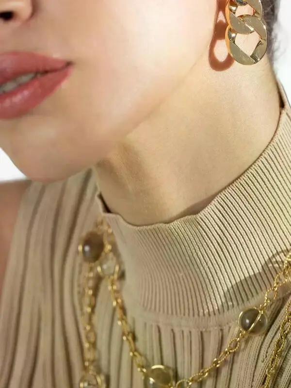 Verdura 18k Yellow Curb-link Pendant Earrings