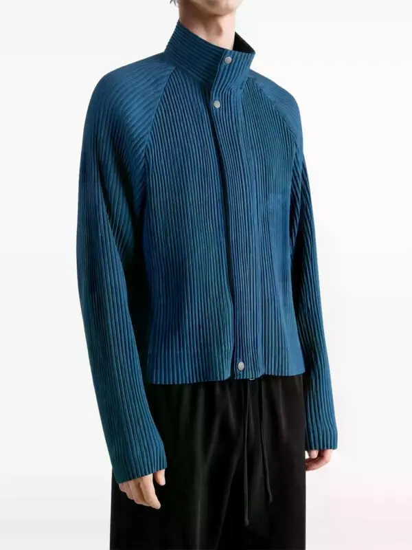 Issey Miyake Pleated Raglan-sleeve Jacket