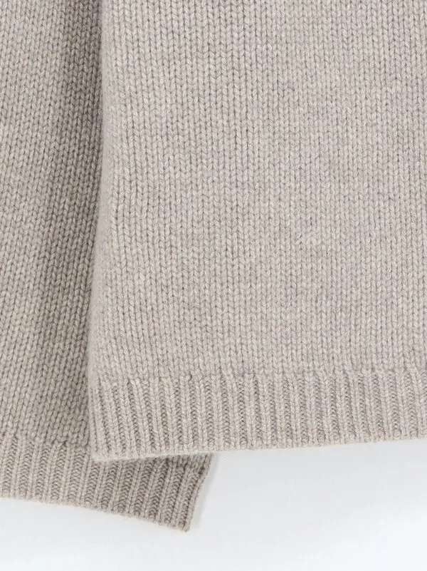 Soft Goat Cashmere Ribbed Crewneck Sweater