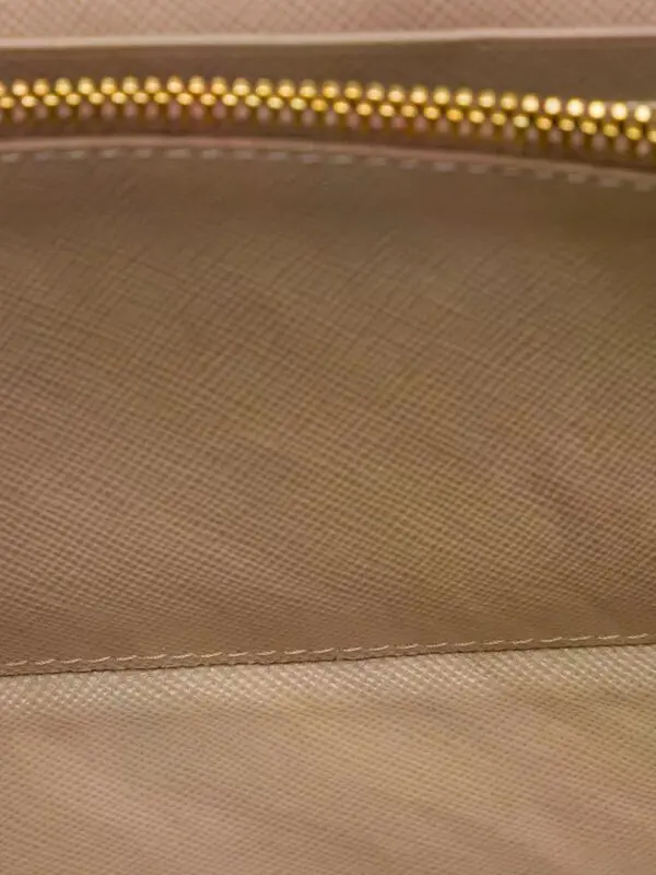 Prada 2000-2013 Saffiano Wallet On Chain Crossbody Bag