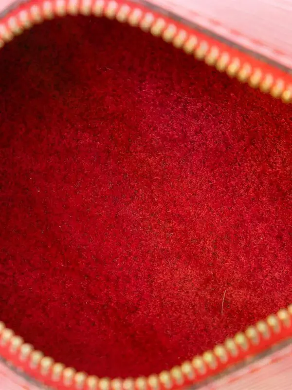 LOUIS VUITTON 1990-2010 Epi Pochette Soufflot Handbag