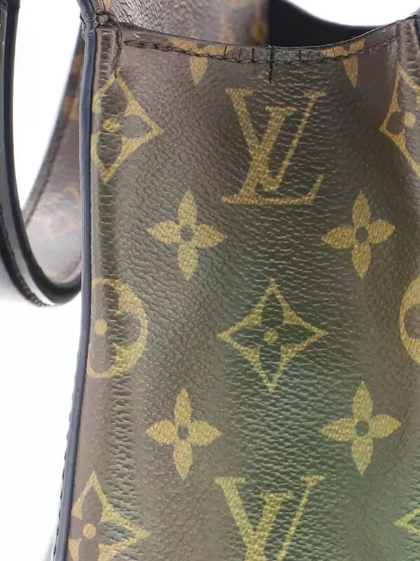 LOUIS VUITTON Vernis Monogram Canvas Pm Shoulder Bag