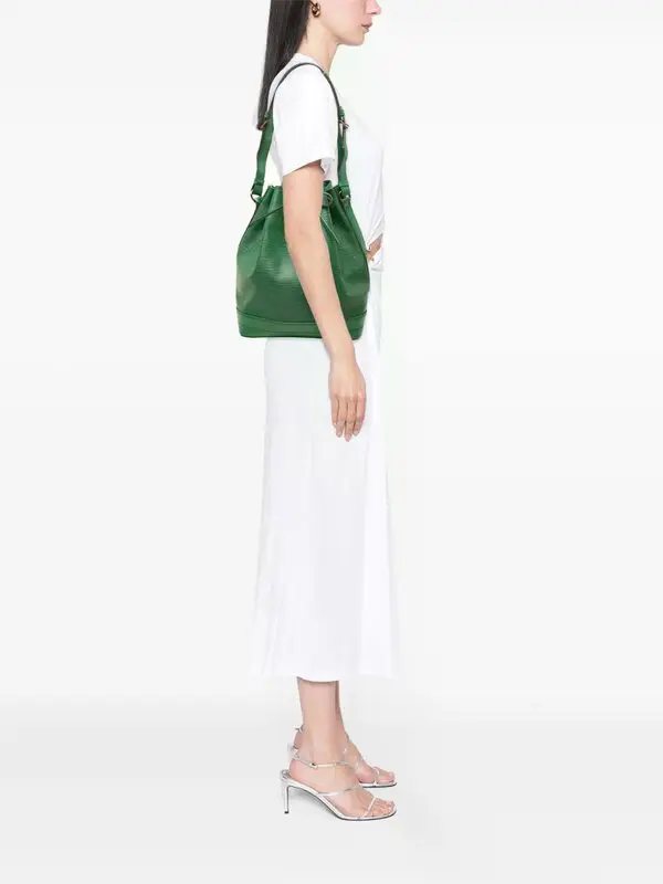 LOUIS VUITTON Epi Noe Gm Bucket Bag