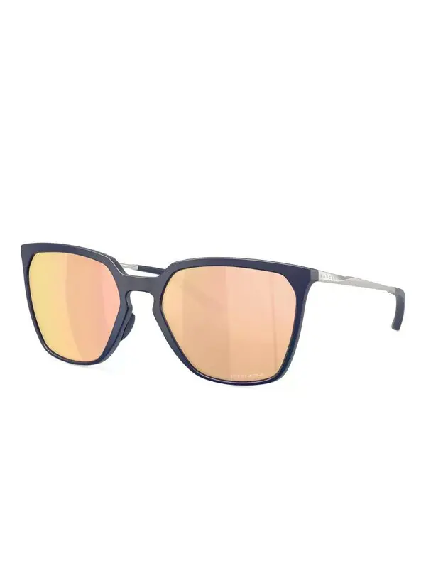 Oakley Oversized-frame Sunglasses