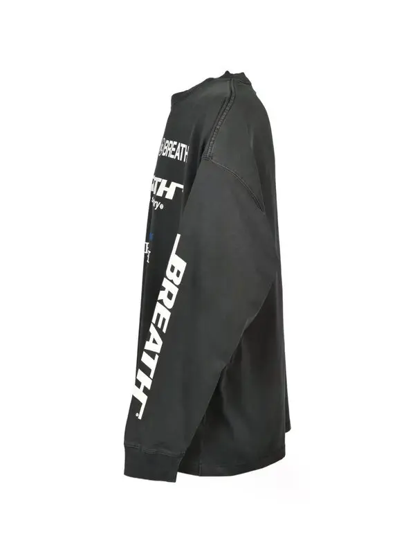 BREATH Company Long-sleeve T-shirt