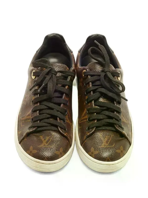 LOUIS VUITTON Frontrow Monogram Sneakers