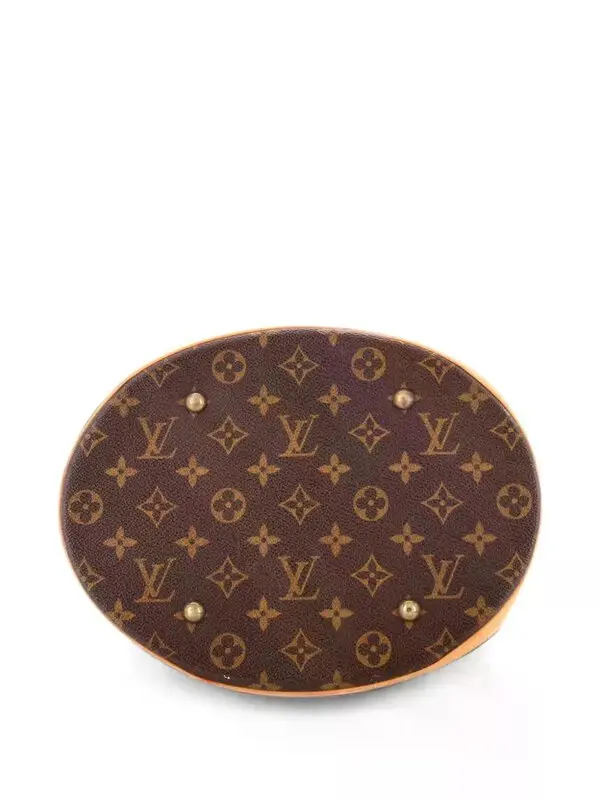 LOUIS VUITTON Monogram Canvas Gm Bucket Bag