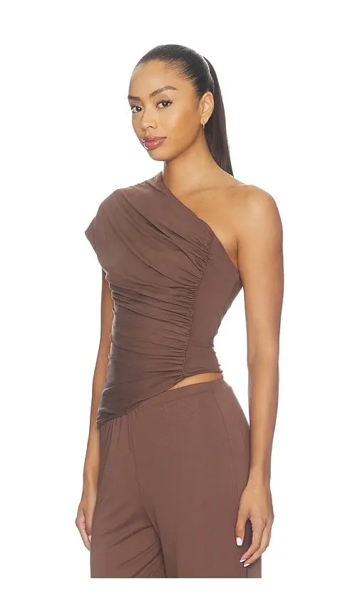 MADISON THE LABEL Veya Top In . Also