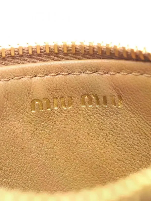 Miu Miu 2020s Matelassé Card Case - Brown