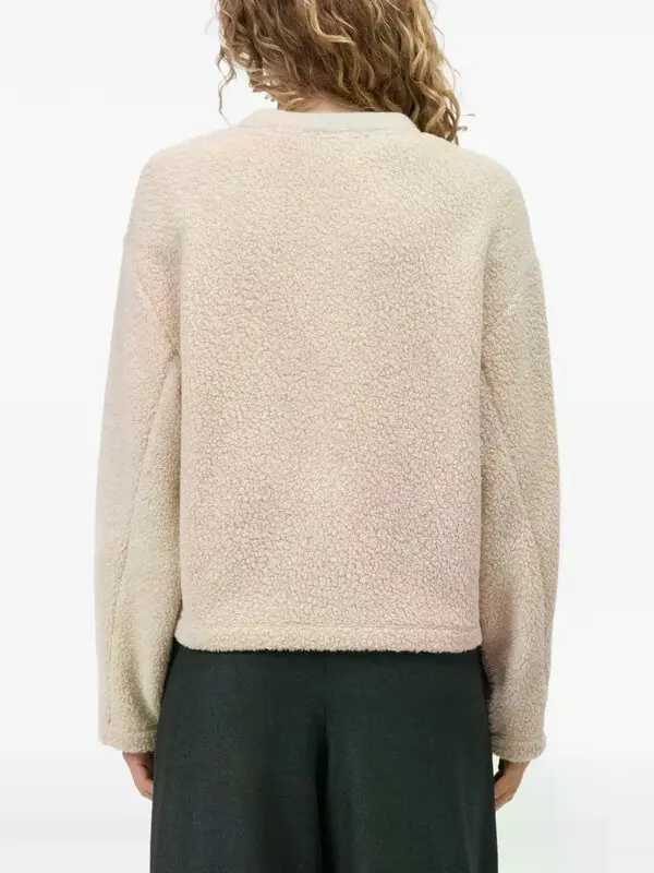 Closed Fleece-texture Sweater