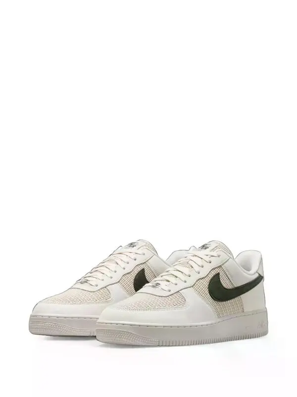 Nike Air Force 1 Low '07 Lv8 Sneakers