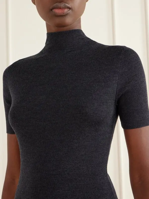 Theory Leenda Ribbed Merino Wool Turtleneck Sweater