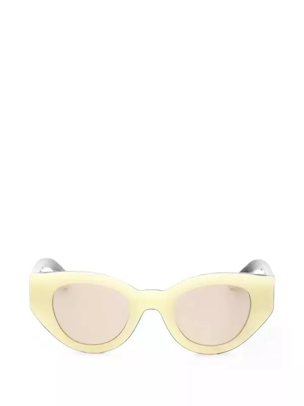 Burberry Cat-eye Frame Sunglasses - Neutrals