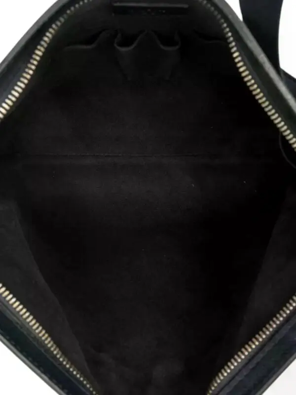 LOUIS VUITTON 2012 Taiga Sasha Crossbody Bag