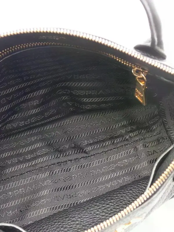 Prada 2010s Vit.daino Shoulder Bag - Black