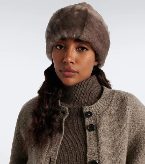Nour Hammour Toki Suede And Shearling Hat - Beige