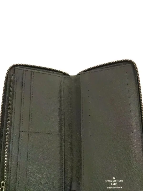 LOUIS VUITTON Monogram Eclipse Zippy Wallet - Grey