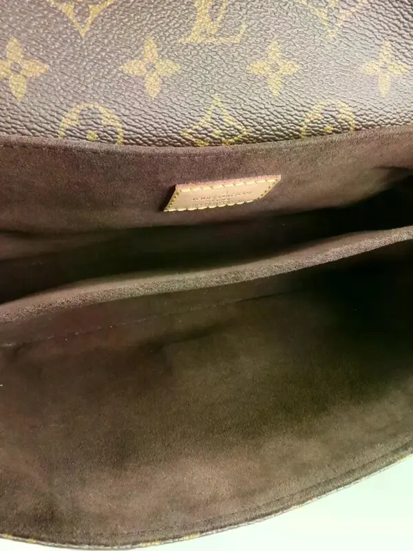 LOUIS VUITTON Mm Pochette Metis Shoulder Bag