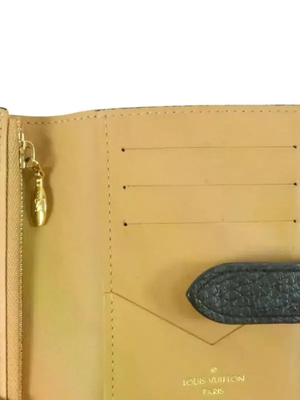 LOUIS VUITTON Capucines Taurillon Wallet