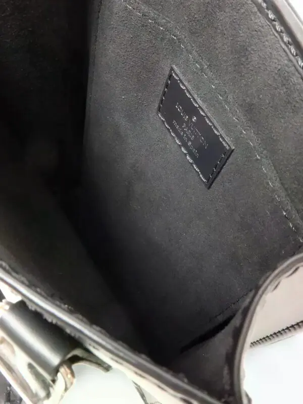 LOUIS VUITTON Petit Sac Plat Tote Bag