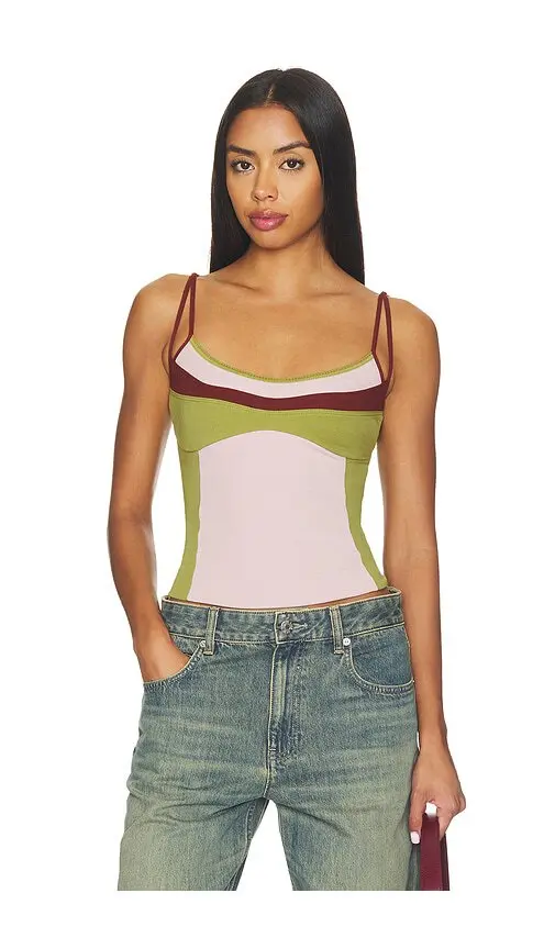 TYLER MCGILLIVARY Arlo Cami In . Also