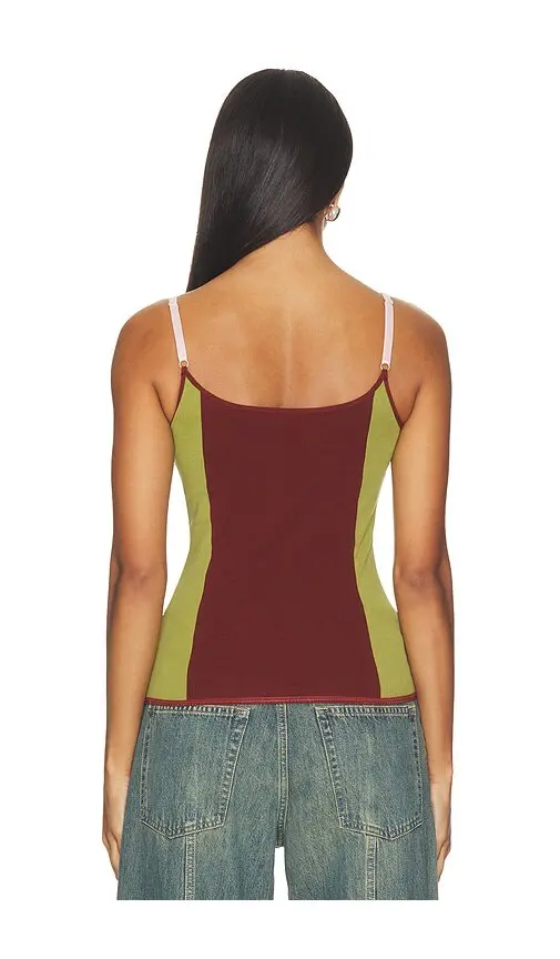 TYLER MCGILLIVARY Arlo Cami In . Also