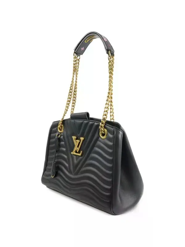 LOUIS VUITTON New Wave Chain Shoulder Bag