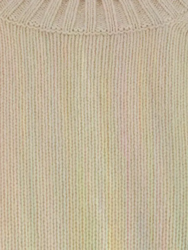 Soft Goat Crew-neck Cashmere Sweater