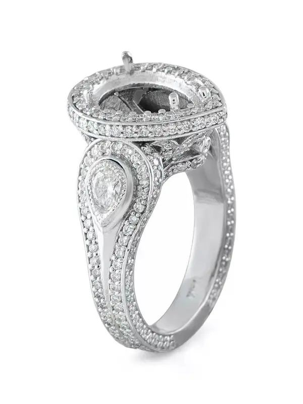 LB EXCLUSIVE Diamond Pear Halo Ring