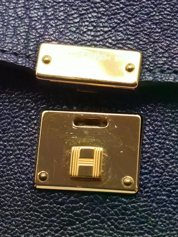 Hermès 2019 Chevre Mysore Clic 16 Wallet On Strap Crossbody Bag
