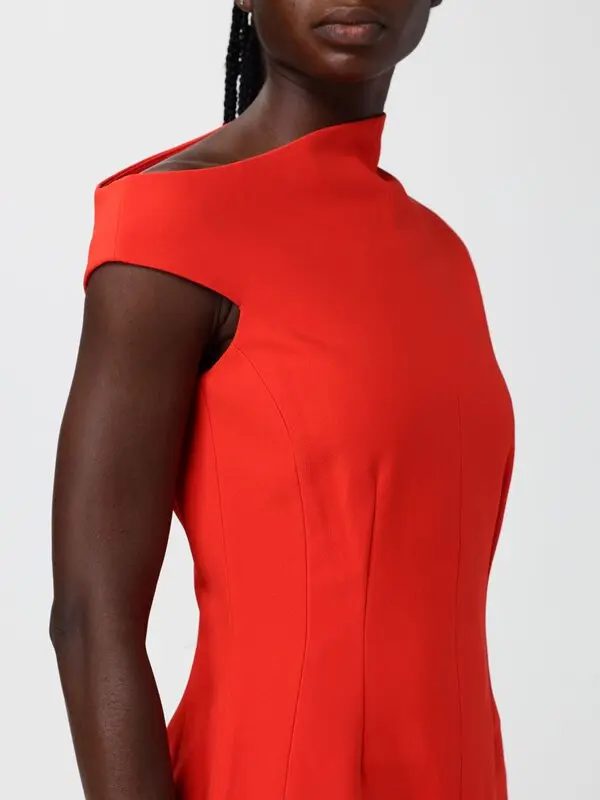 Solace London Long Crêpe Sheath Gown With An Asymmetrical Neckline - Red