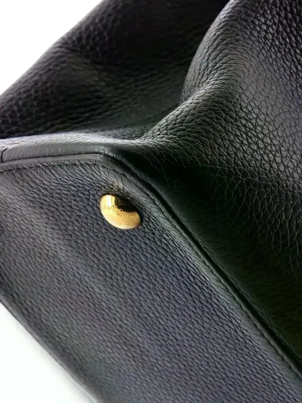 LOUIS VUITTON Capucines Bag Leather Mm Satchel