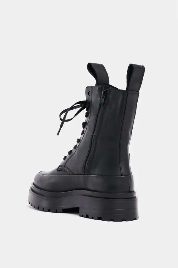 Stutterheim Peace Walker Leather