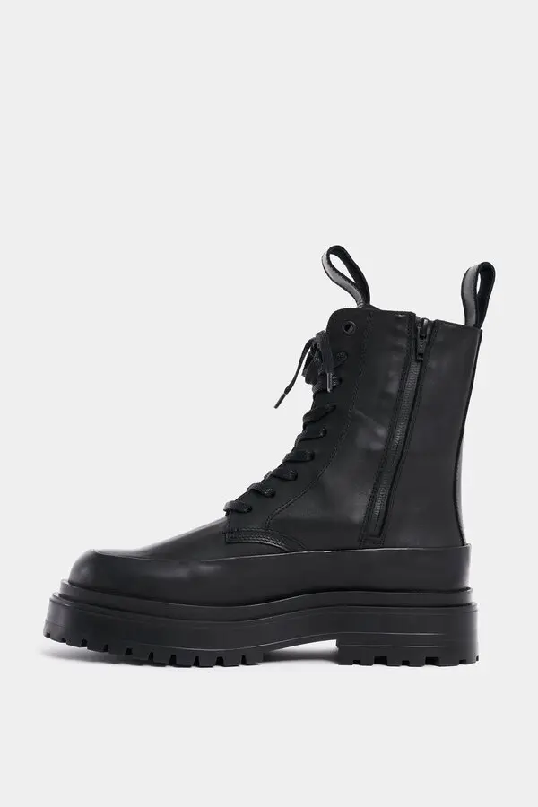 Stutterheim Peace Walker Leather