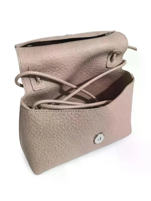 IACUCCI Grained Leather Cross Body Bag