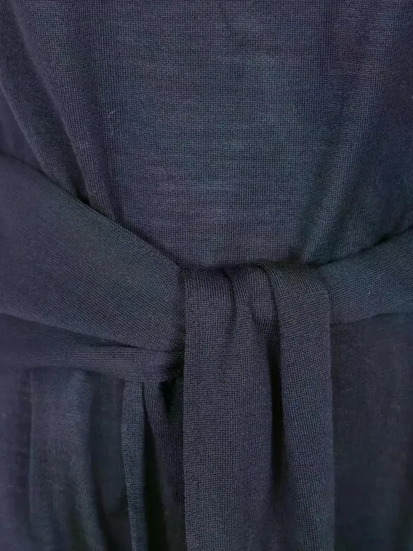 NUUR Belted Sleeveless Sweater